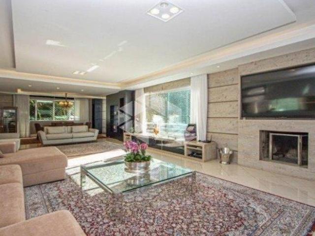 Apartamento 3 suítes com 3 vagas no Três Figueiras