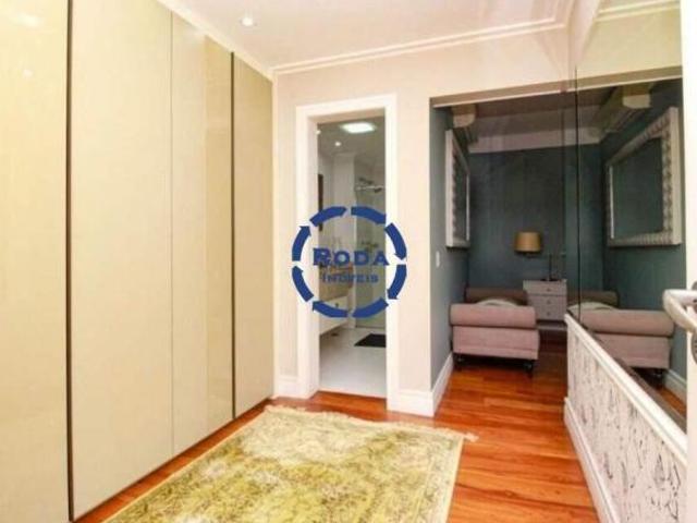 Apartamento 3 suítes com 3 vagas porteira fechada em Santos Ponta da Praia – Financiamento Sim
