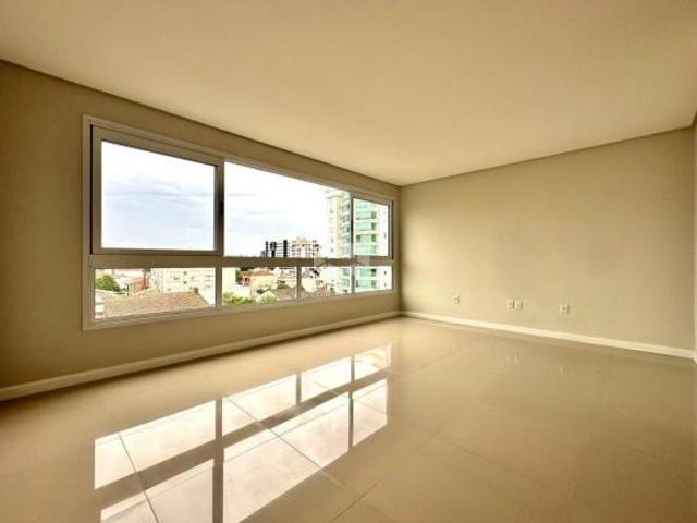 Apartamento 3 suítes com 1 vagas, prédio com elevador. em Canoas/RS