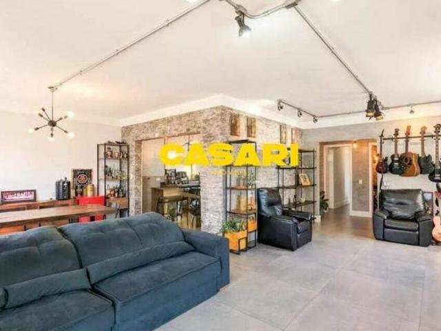 Apartamento 3 Suítes com Closet e Churrasqueira à Venda em Condomínio Completo
