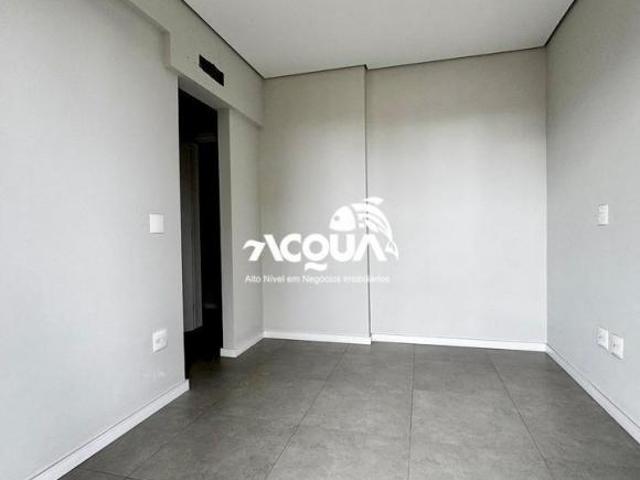 Apartamento 3 suítes com sacada privativa Guarujá