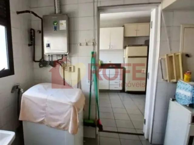 Apartamento 3 suítes com varanda e 3 vagas | Moema Pássaros | Próximo ao Parque Ibirapuera