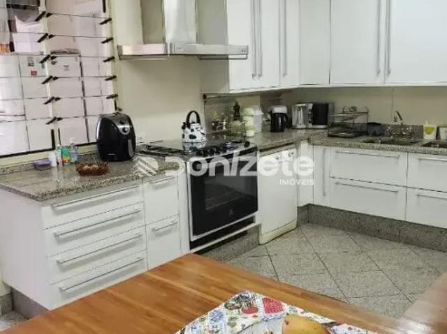 Apartamento 3 Suítes de 207 m² no Jardim Santo André — Financia e Permuta