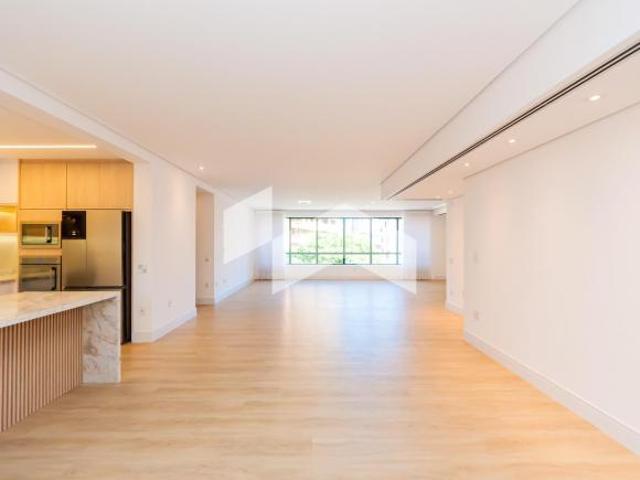 Apartamento 3 suítes | DenMark | Ao lado do Graciosa Country Club | Venda