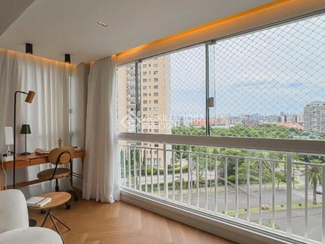 Apartamento 3 suítes e duas vagas de garagem no Bairro Jardim Europa