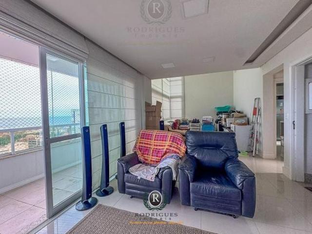 Apartamento 3 suítes e vista eterna mar Torres RS