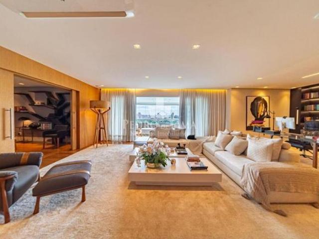 Apartamento 3 Suítes e 5 Vagas com vista para o Parque Ceret no Condomínio Eternity