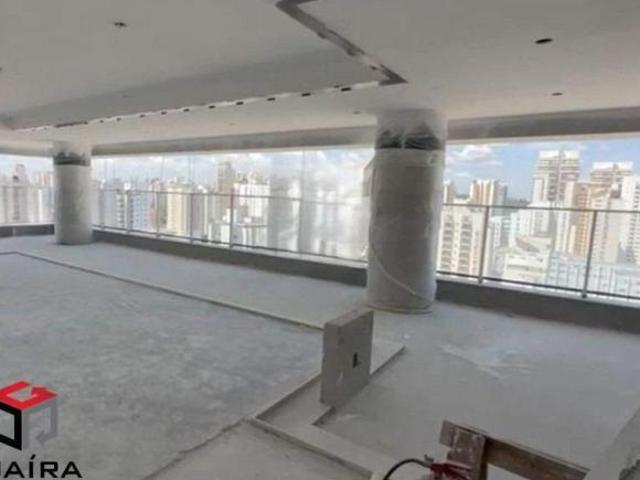 Apartamento 3 Suites em Campo Belo com 210m²