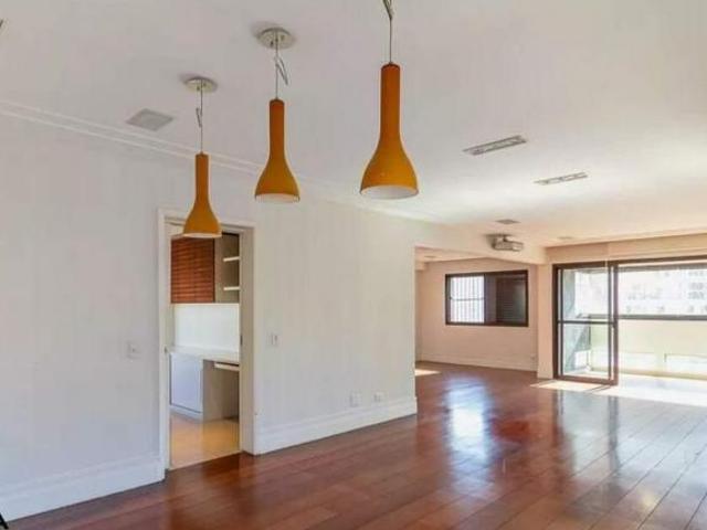 Apartamento 3 Suites em Moema 228 m2