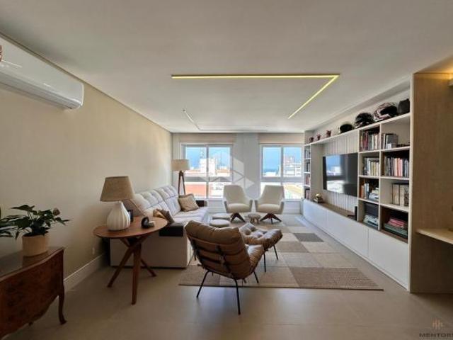 Apartamento 3 suítes, mobiliado e decorado, com 3 box de garagem na Zona Nova em Capão da Canoa