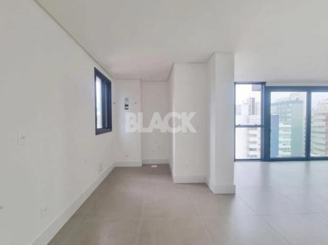 Apartamento 3 suítes no Urban em Torres RS