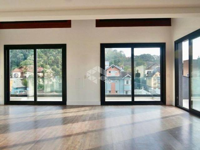 Apartamento 3 suítes no verdadeiro Coração de Gramado