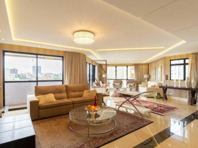 Apartamento 3 suítes no Bigorrilho