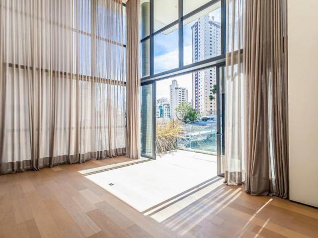 Apartamento 3 suítes no Cabral com 3 vagas R$3.990.000,00