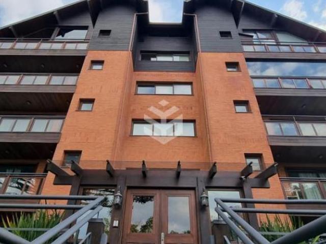 APARTAMENTO 3 SUÍTES NO CENTRO DE GRAMADO