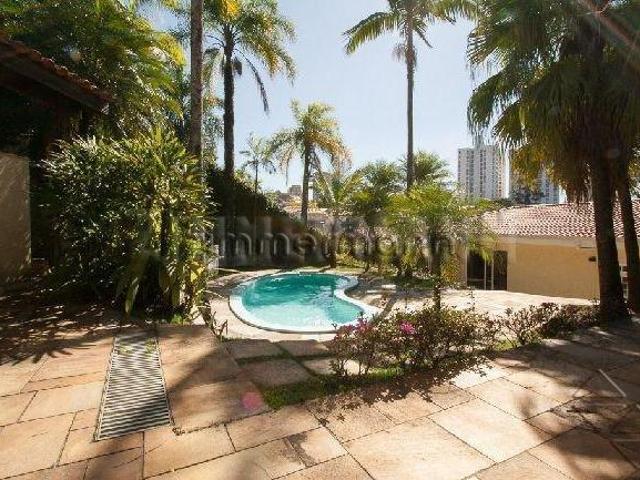 APARTAMENTO 3 SUÍTES SUMARÉ