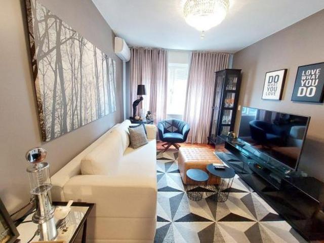 Apartamento, 3 três dormitórios, 79,93 m² Privativo, Navegantes, Porto Alegre