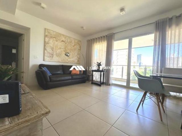 Apartamento 3 vagas no Cambui  Cambui, local tranquilo  Apto 3 dormitórios e 3 vagas  Ana e Marina I