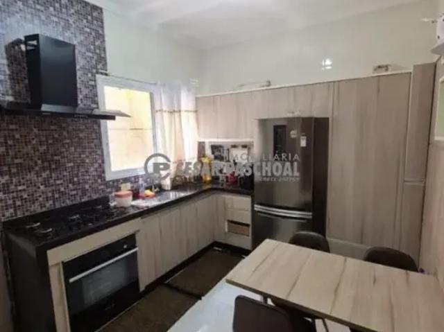 Apartamento Térreo Jardim Botânico Apartamento em excelente localização no Jd. Botânico, ideal para
