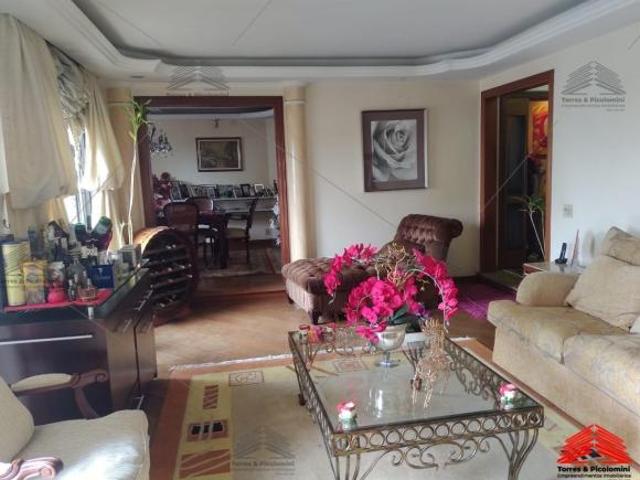 Apartamento Tatuapé com 188 Metros, 4 Dormitórios, 4 Suítes, Varanda, 2 Vagas com Depósito. 1 por an