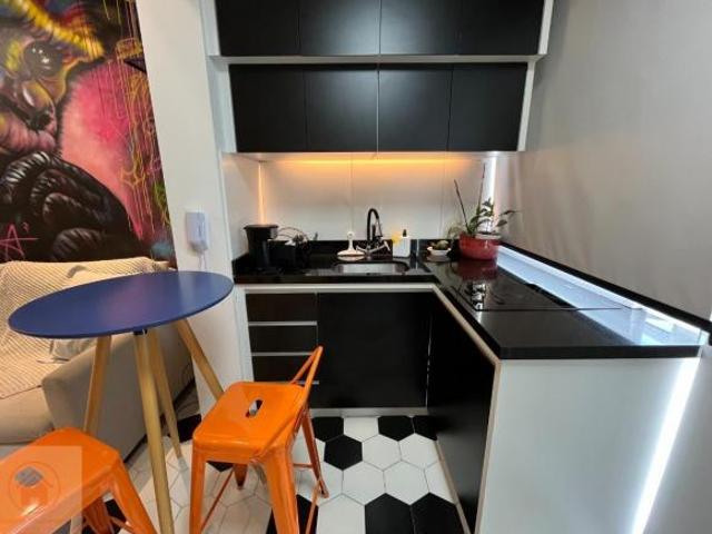 Apartamento Tatuapé com 1 vaga e depósito privativo