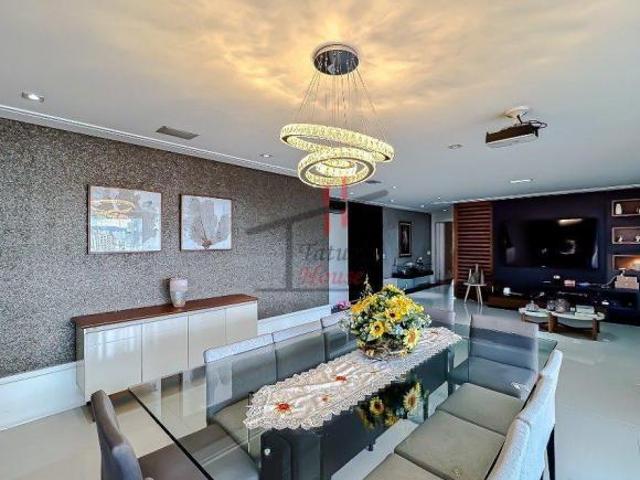 Apartamento Tatuapé Varanda Gourmet 225 m²