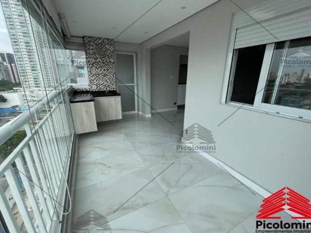 Apartamento Tatuapé, 2 dormitórios, sendo 1 suíte, 2 salas, varanda grill, 1 vaga, andar alto, próxi