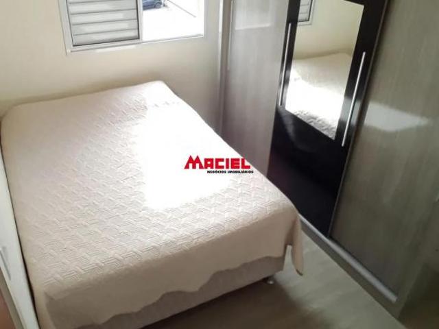 apartamento terceiro andar mobiliado,cozinha com móveis planejados