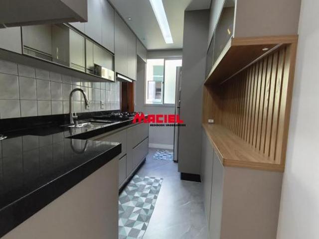 Apartamento terras do Sul dois dormitórios totalmente planejado e reformado próximo ao shopping
