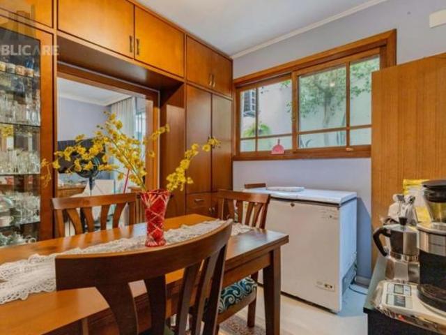 Apartamento Térreo, 3 quartos e varanda separada no bairro Rio Branco