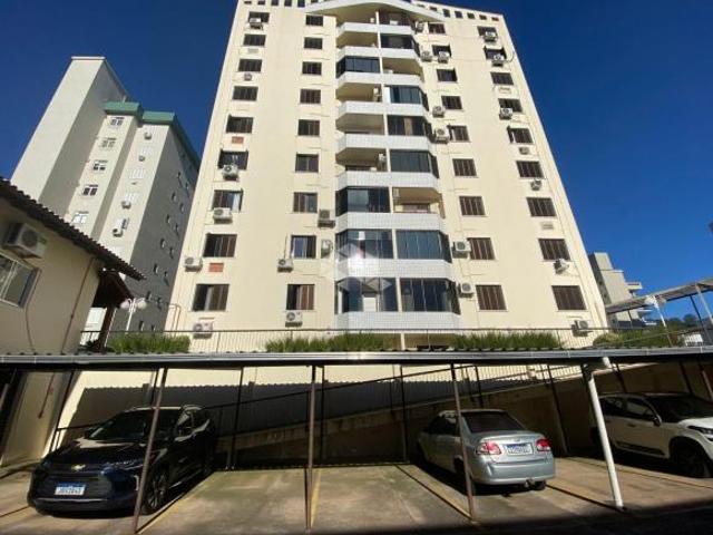 Apartamento térreo 02 dormitórios 1 suíte no Centro