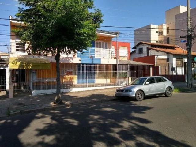 Apartamento Térreo 1 quarto, 38m² privativos, portaria 24hrs no bairro Partenon