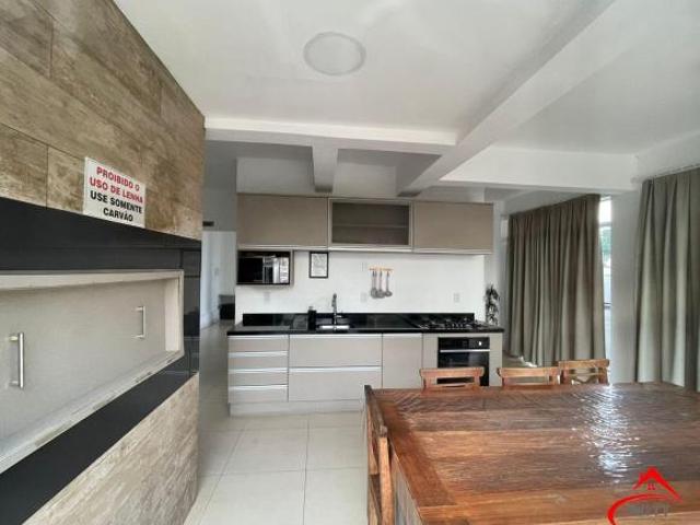 Apartamento Térreo 2 dormitórios 1 vaga condomínio com piscina Bairro Sarandi
