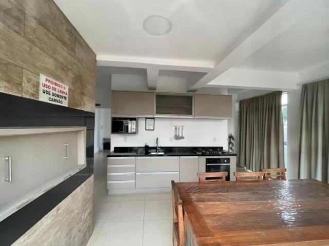 Apartamento Térreo 2 dormitórios 1 vaga condomínio com piscina Bairro Sarandi