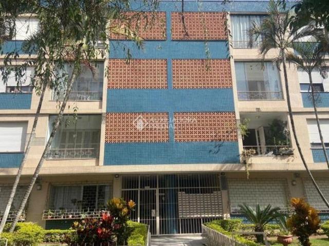Apartamento térreo, 2 dormitorios, Azenha