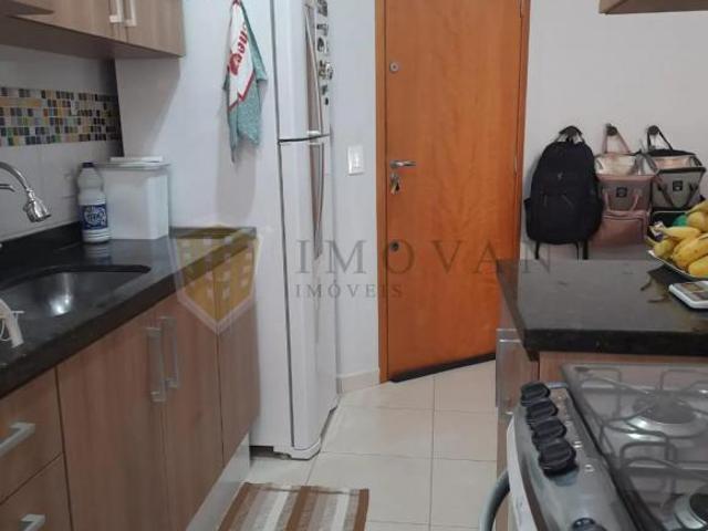 Apartamento térreo 2 dormitórios com quintal