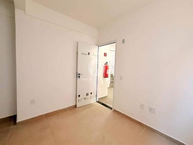 Apartamento Térreo 2 Dormitórios, Elevador e Churrasqueira no Macuco Santos SP