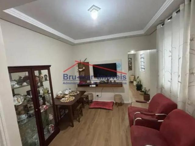 Apartamento térreo 2 dormitórios, Gonzaga, reformado, garagem coletiva