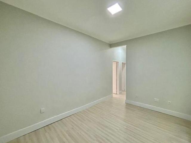 Apartamento térreo 2 dormitorios para venda no Embaré em Santos SP