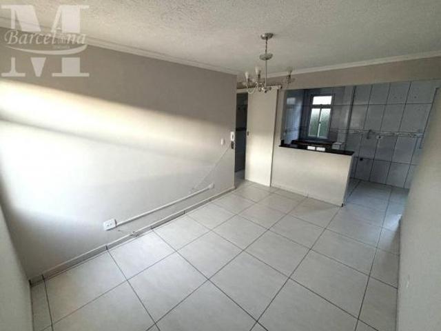 APARTAMENTO TERREO. 2 QUARTOS. 1 VAGA DE GARAGEM. PERFEITO ESTADO. CONDOMINIO TRANQUILO