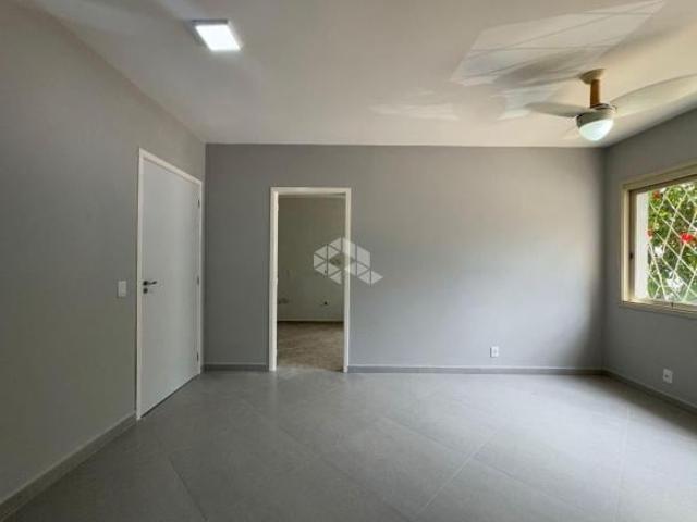 Apartamento térreo, 2 quartos, 62m² Bairro Cavalhada em Porto Alegre