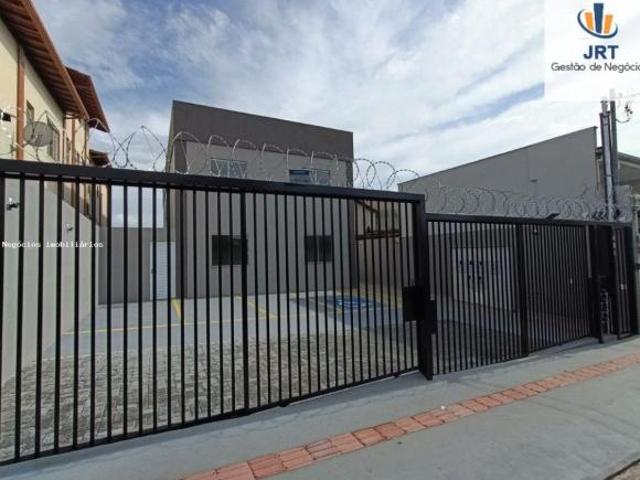 Apartamento térreo com área privativa circular a venda no bairro Nacional, Contagem
