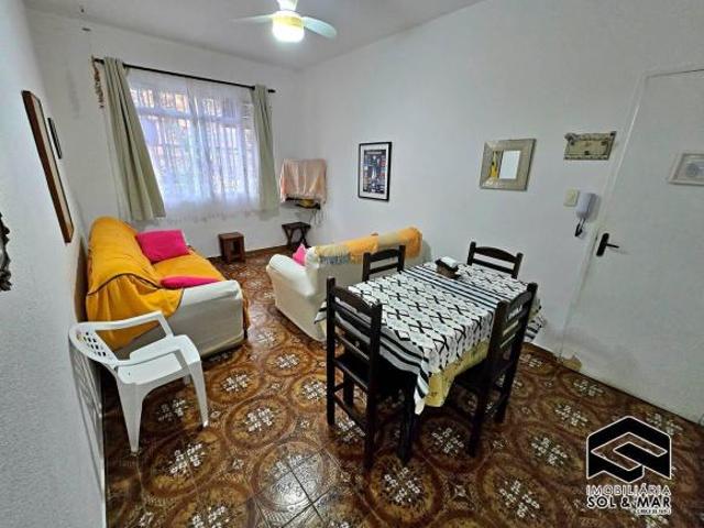 APARTAMENTO TÉRREO, COM GARAGEM, APENAS 200MTS DO MAR!