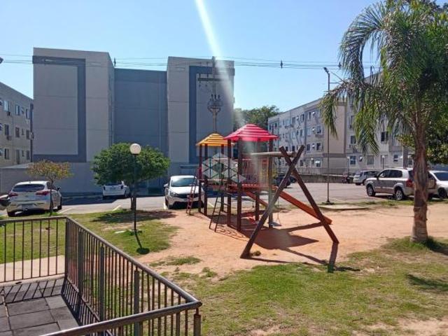 Apartamento Térreo com pátio 02 dormitórios, vaga escriturada em Viamão