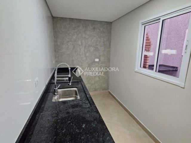 APARTAMENTO TÉRREO COM QUINTAIS PRIVATIVOS E ESPAÇO GOURMET NA VILA ELZA SANTO ANDRÉ