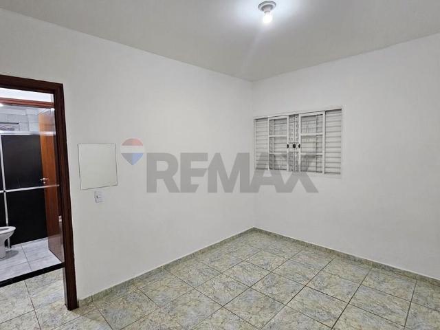 Apartamento térreo com quintal no Ilha das Flores