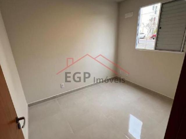 Apartamento térreo com quintal, próximo a portaria, 47m² Condomínio Parque Serra Bonita Jardim G