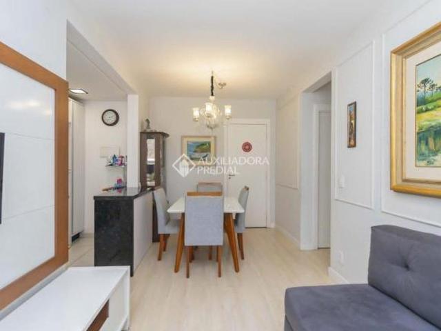 Apartamento térreo com suíte e 1 vaga coberta e livre