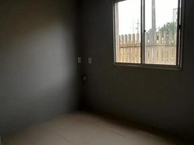 Apartamento Térreo, 2 quartos, vaga, piscina e portaria 24hr no bairro Sarandi