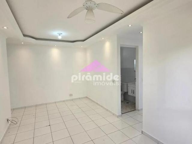 Apartamento Térreo com Varanda 2 Dormitórios no Condomínio Santa Inês 3 em São José dos Campos